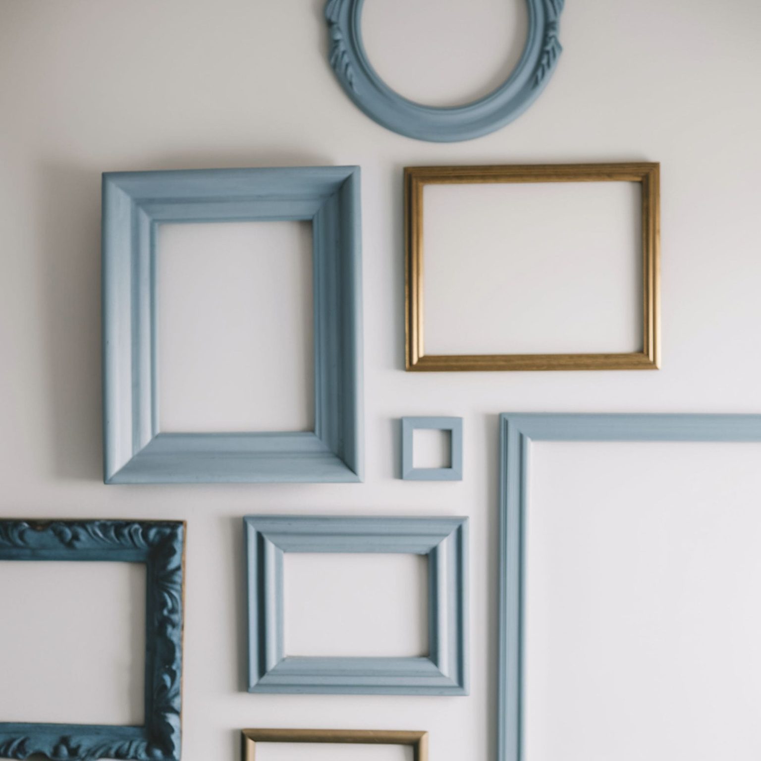 24 Ways to Decorate with Empty Frames – Rhythm of the Home
