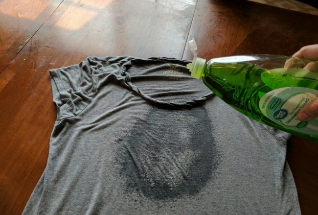 6 Ways to Remove Grease Stains from Clothes – Rhythm of the Home