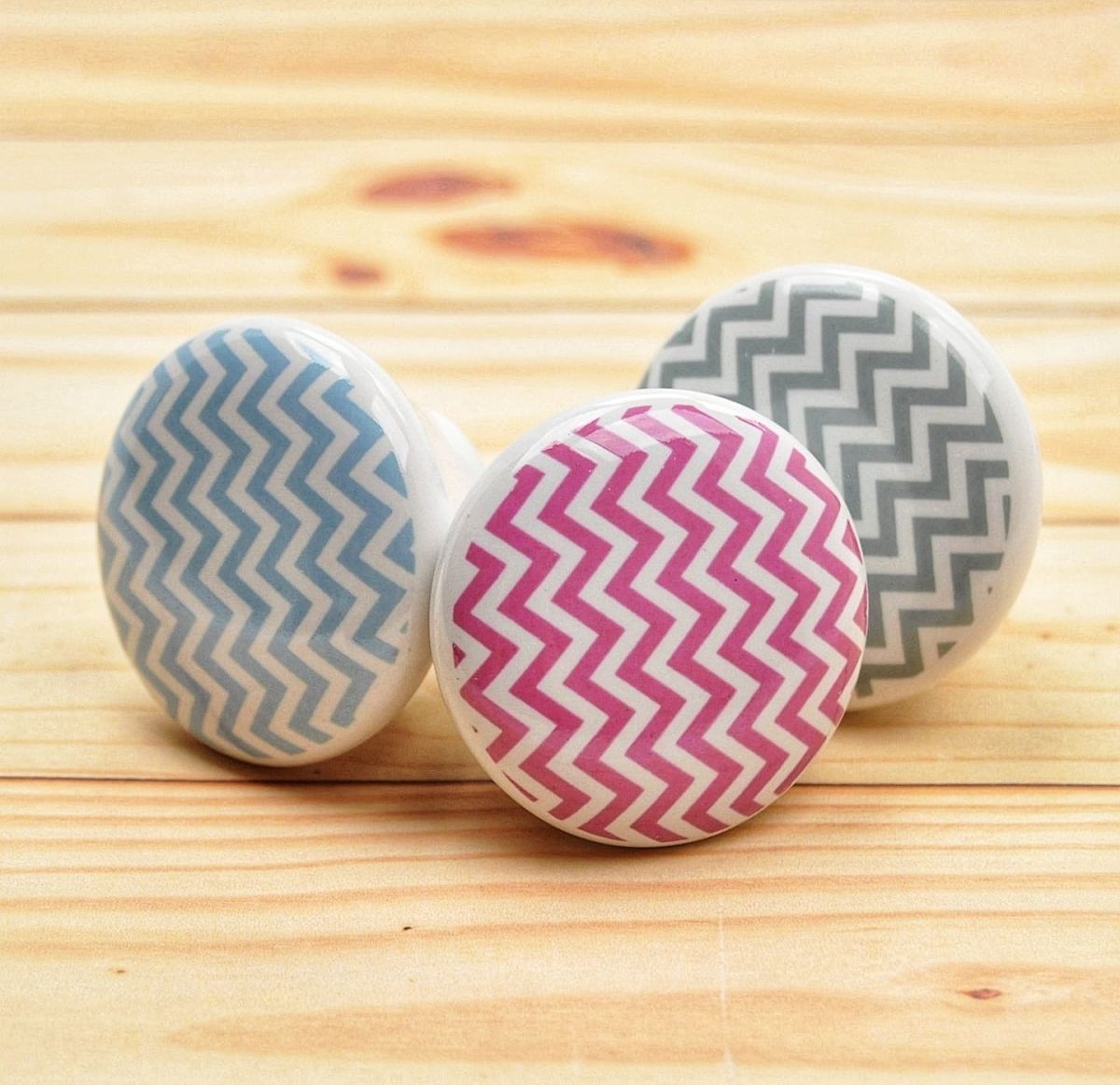 16 Vibrant Zig-Zag Decorating Ideas – Rhythm of the Home