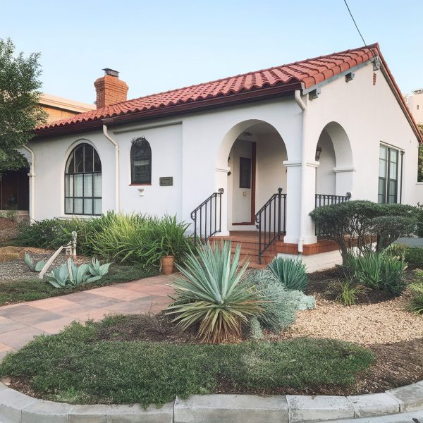 15 Beautiful Mission Style Homes – Rhythm of the Home