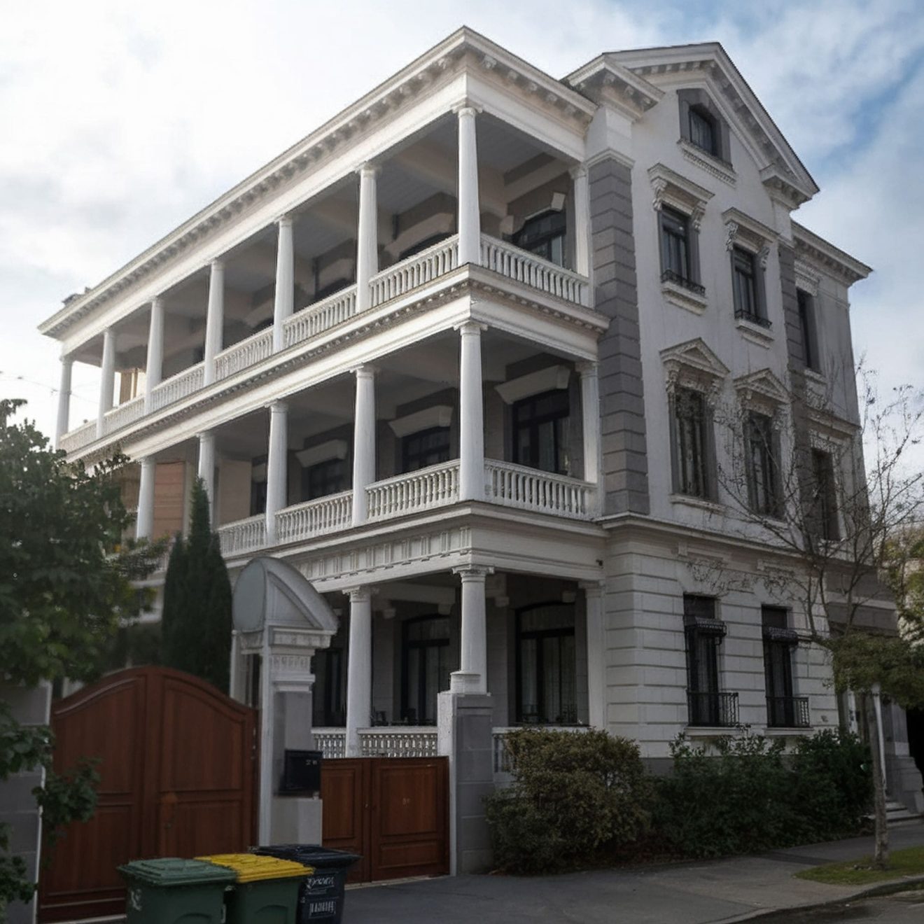 12 Amazing Charleston Style Homes/Buildings – Rhythm of the Home