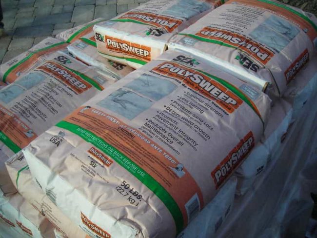 The 6 Best Polymeric Sands in 2022 - Rhythm of the Home