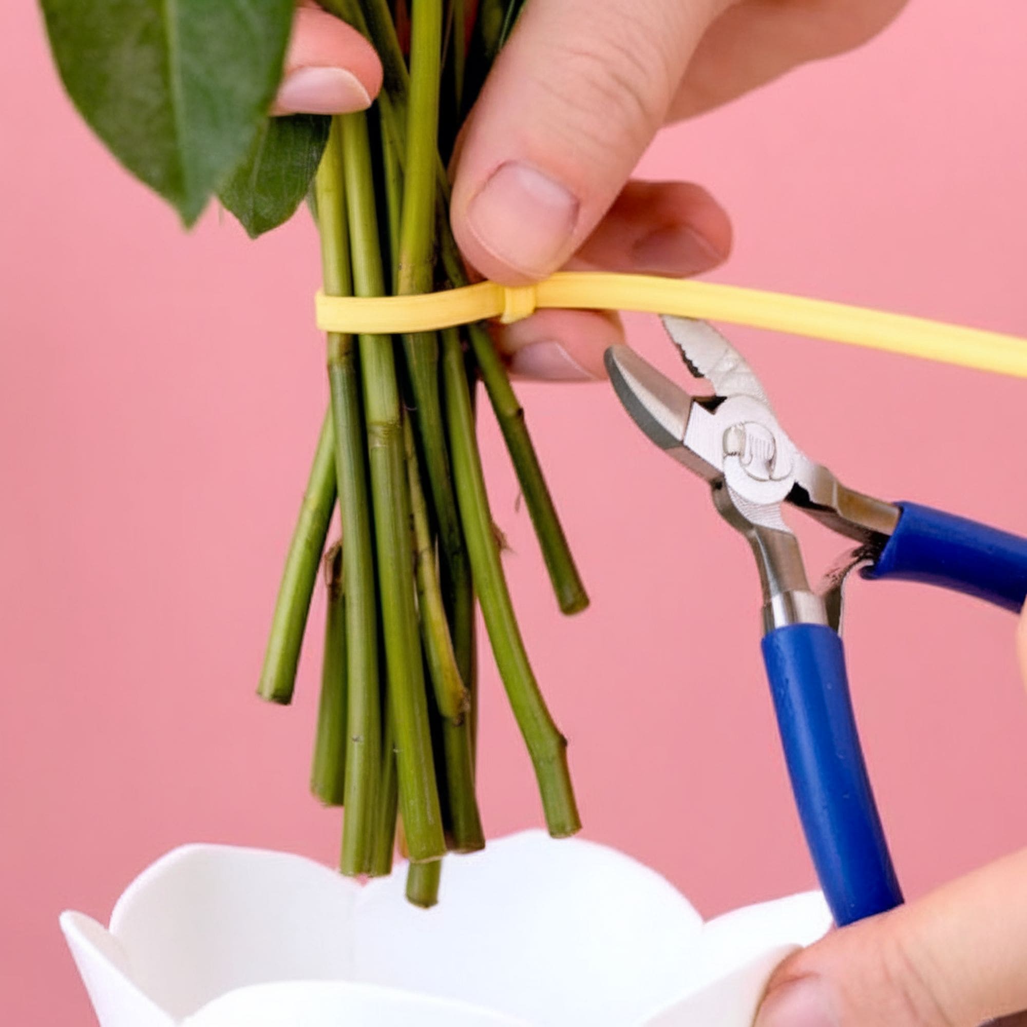 15 Ingenious Zip Tie Hacks and Uses – Rhythm of the Home