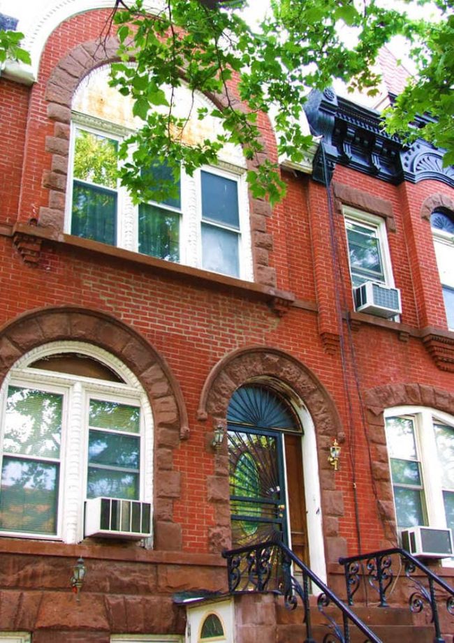 12 Rowhouses That Define the Architectural Style – Rhythm of the Home