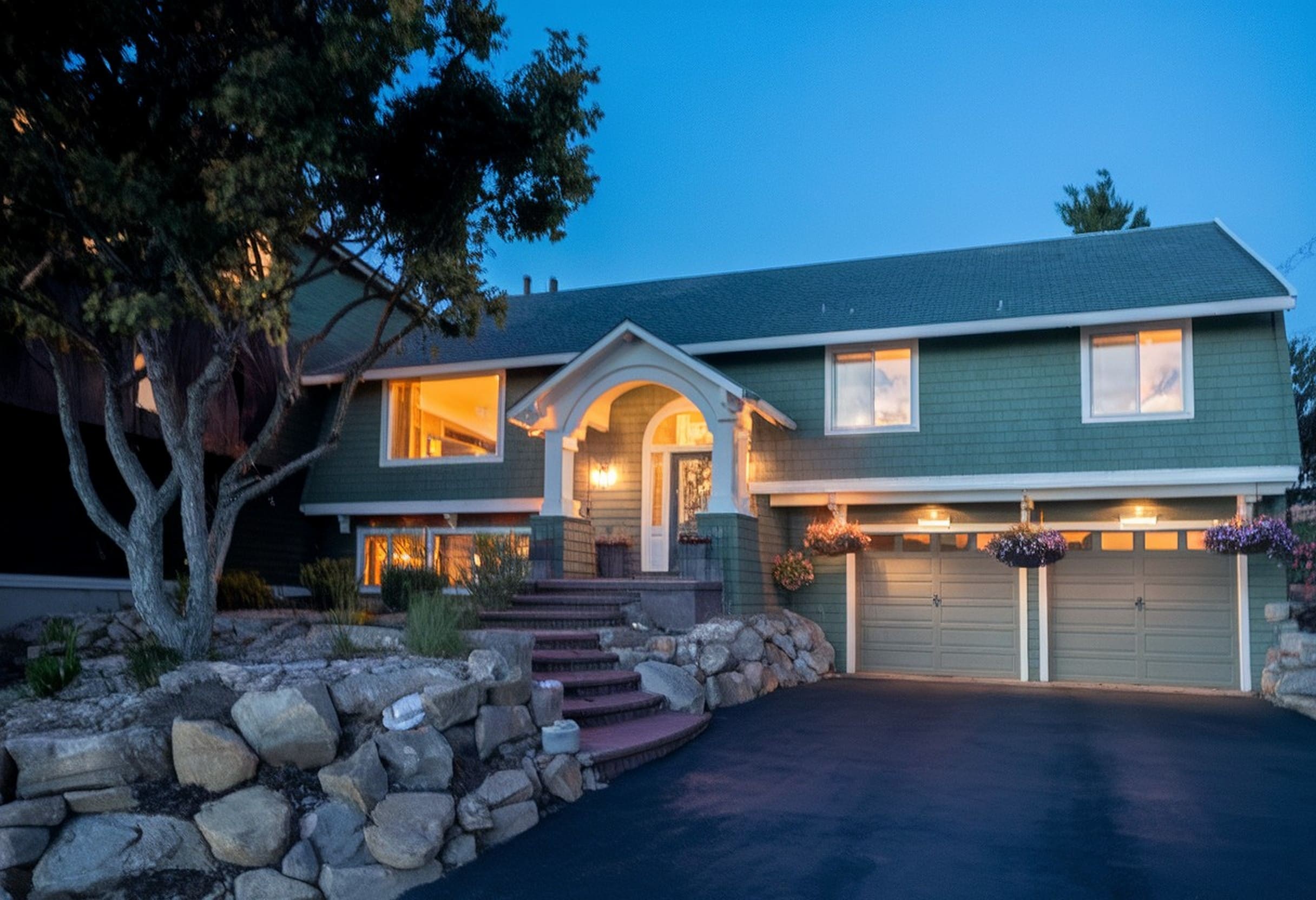 10 Astounding Split Level Style Homes – Rhythm of the Home