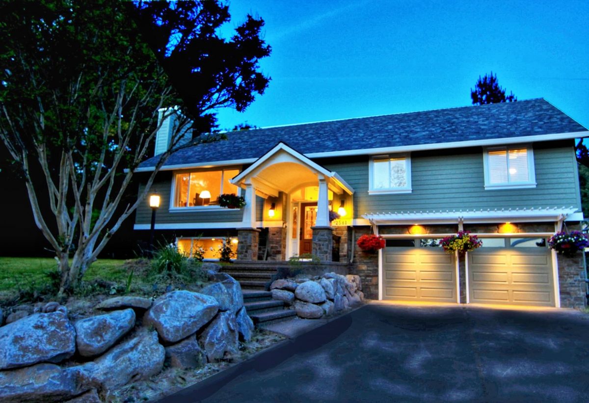 10 Astounding Split Level Style Homes - Rhythm of the Home
