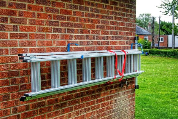 5 Smart Ladder Storage Ideas You Can Try Right Away – Rhythm of the Home