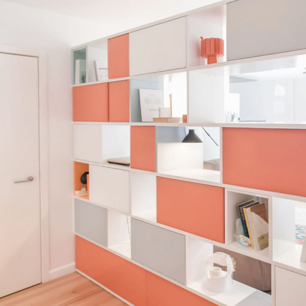 20 Eye-Catching Ways to Decorate with Coral – Rhythm of the Home