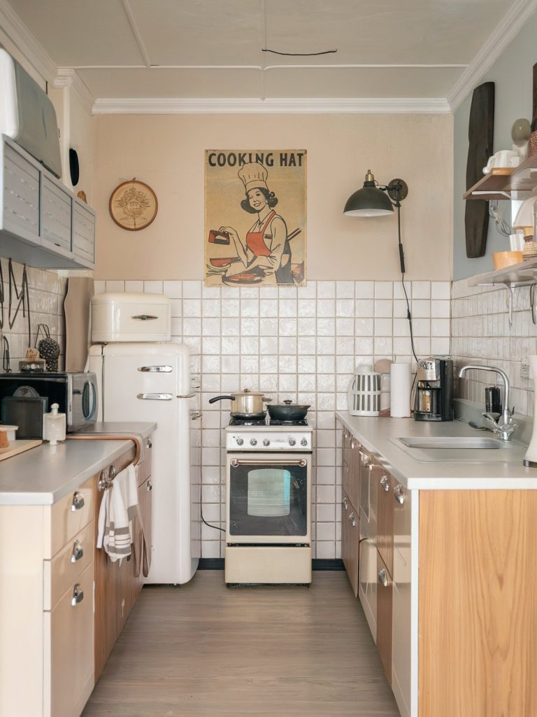14 Kitschy Kitchen Ideas – Rhythm of the Home