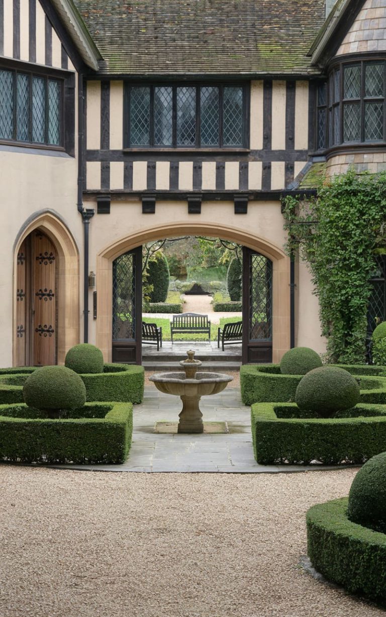 150 Beautiful Tudor Mansions – Rhythm of the Home