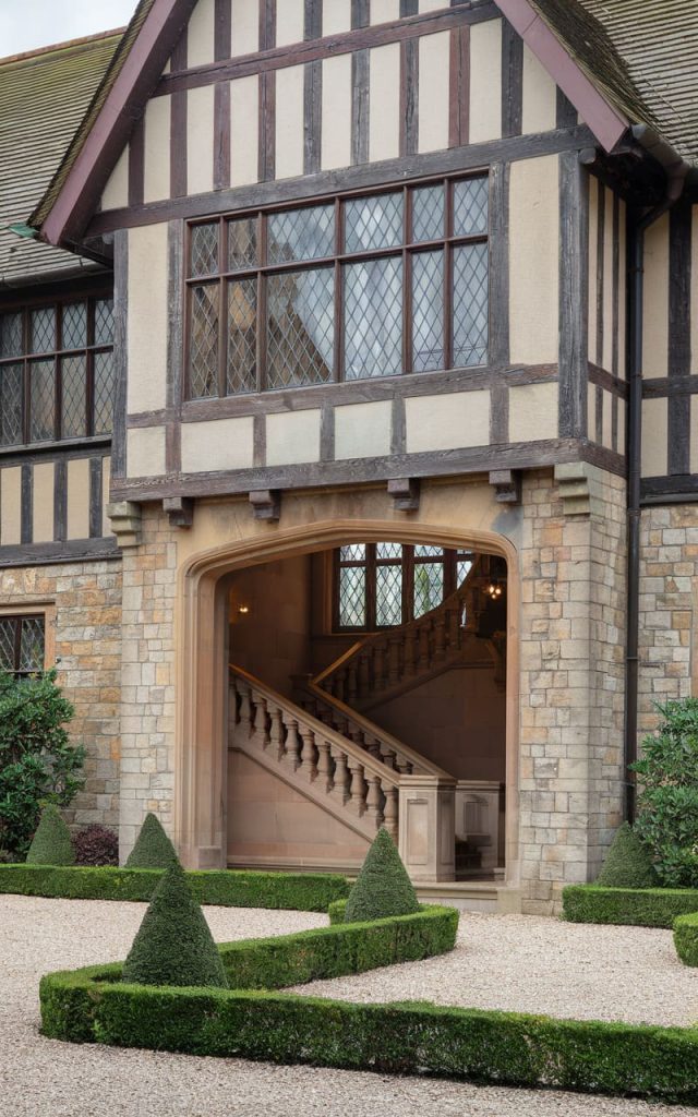 150 Beautiful Tudor Mansions – Rhythm of the Home